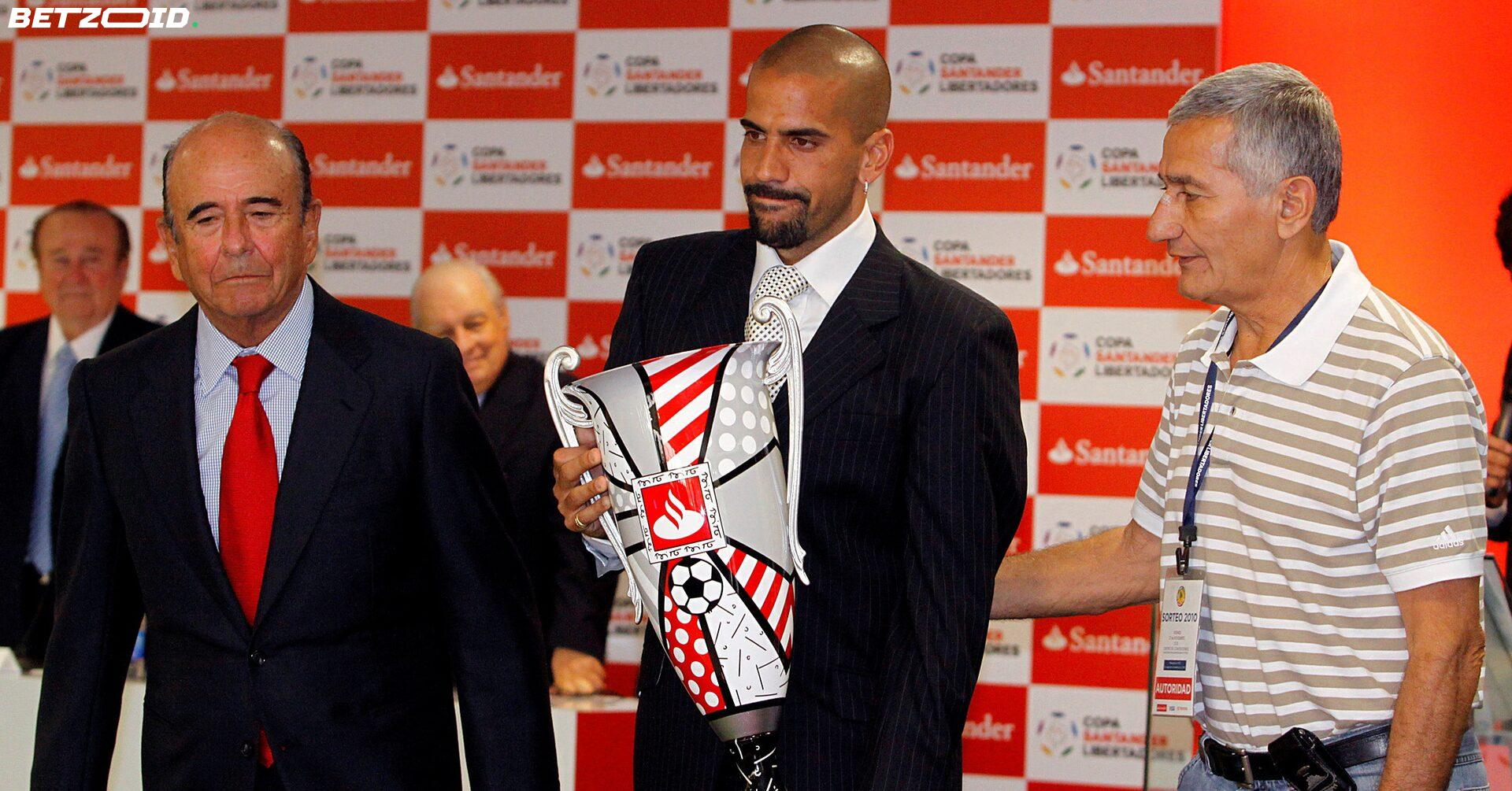 Argentine Legend Juan Ramon 'La Bruja' Veron Dies at 81